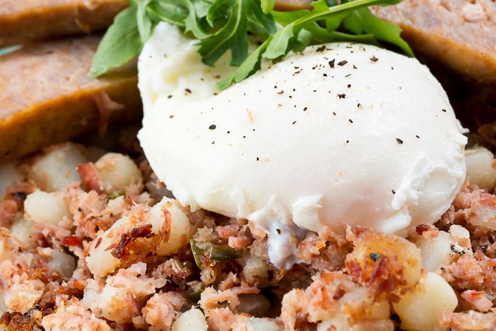 Poached Egg with Shrimp Plantain Hash | Read & Be Well | Canyon Ranch