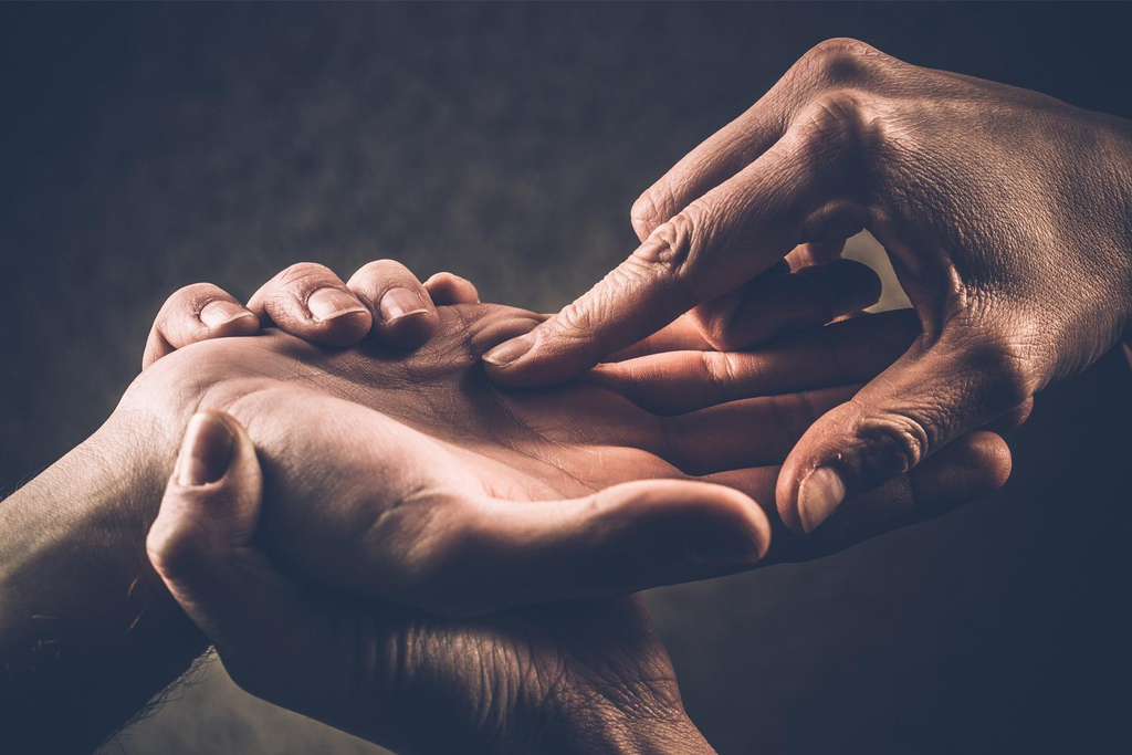 Vedic Palmistry at Canyon Ranch: Tucson Spa Retreat