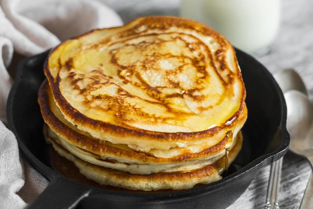 Peanut Butter Protein Pancakes | Read & Be Well | Canyon Ranch