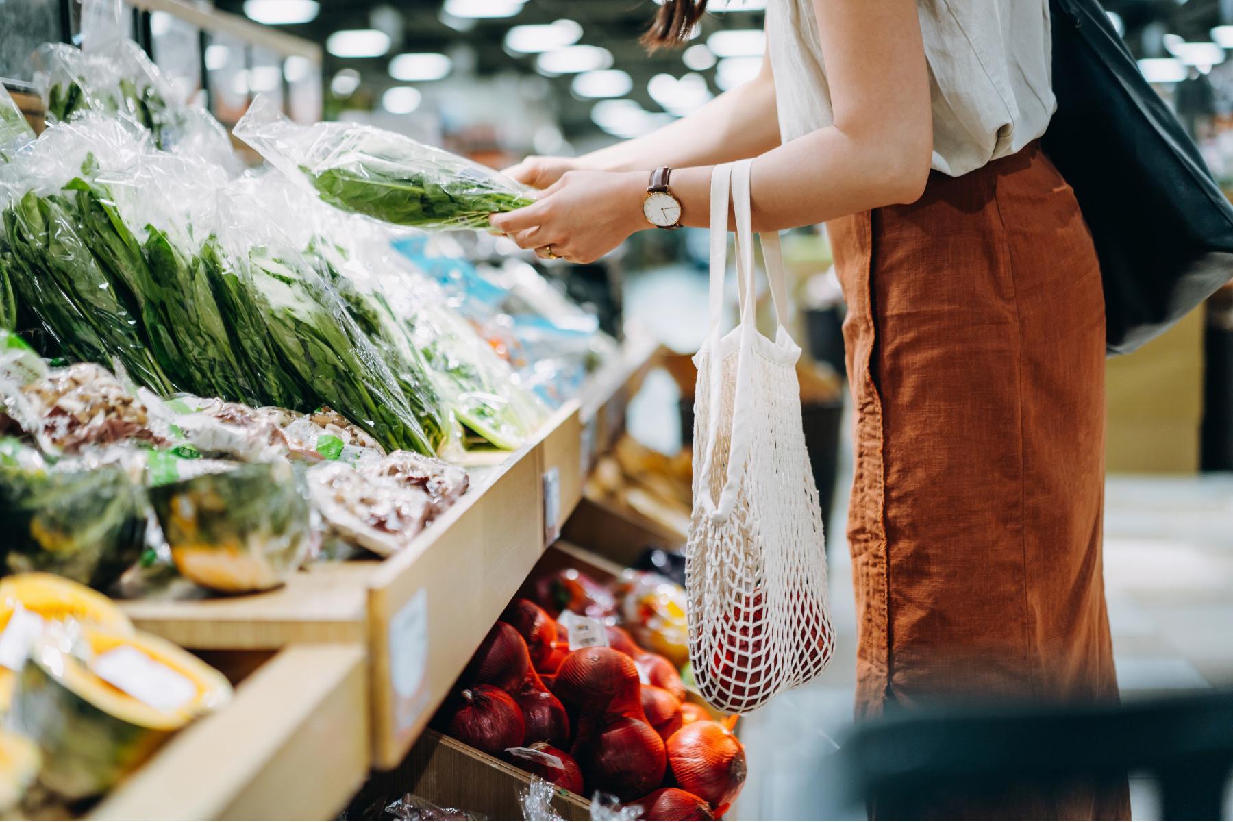 10 Tips for Healthy Supermarket Shopping | Read & Be Well | Canyon Ranch