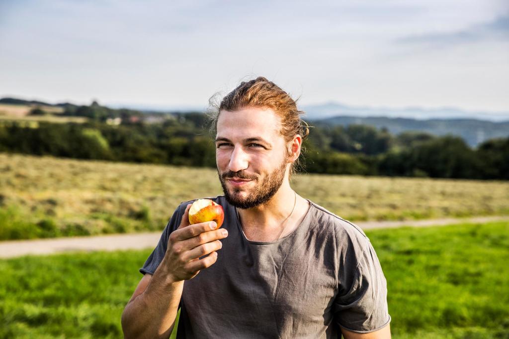 Healthy Eating Tips for Men Over 30, 40, 50, 60, & 70