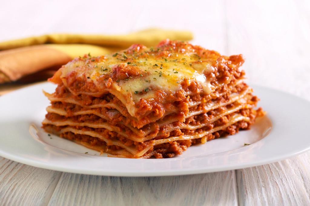 Lasagna with Meat Sauce | Read & Be Well | Canyon Ranch