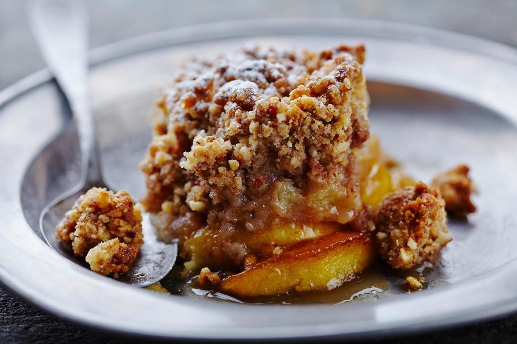 Apple Raisin Crisp | Read & Be Well | Canyon Ranch