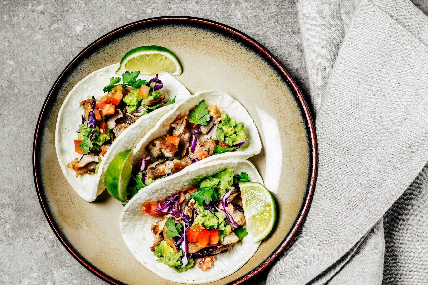 Baja Crispy Chicken Tacos | Read & Be Well | Canyon Ranch