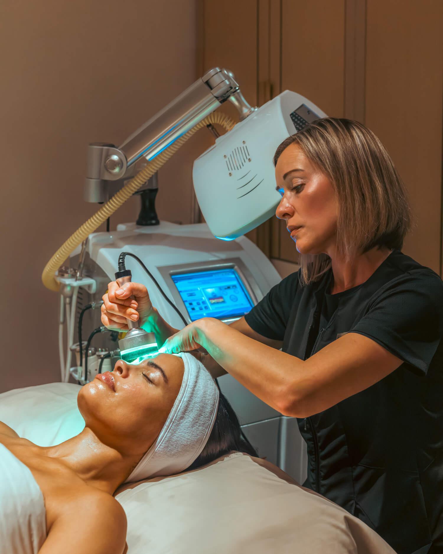 Glo2Facial by Geneo at Canyon Ranch spa + fitness | Las Vegas